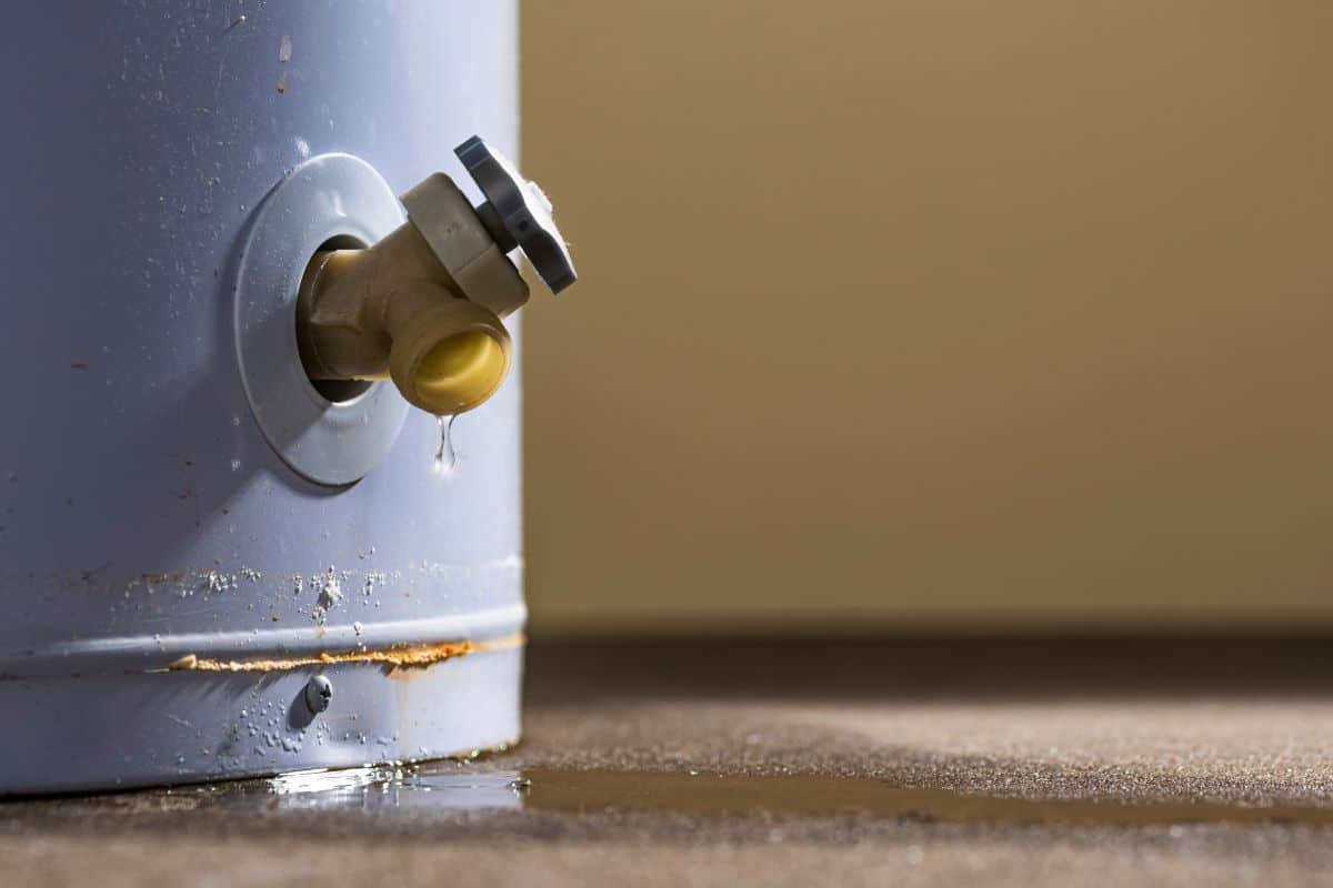 5 Signs Your Water Heater Is Failing | Don’t Ignore These Clues